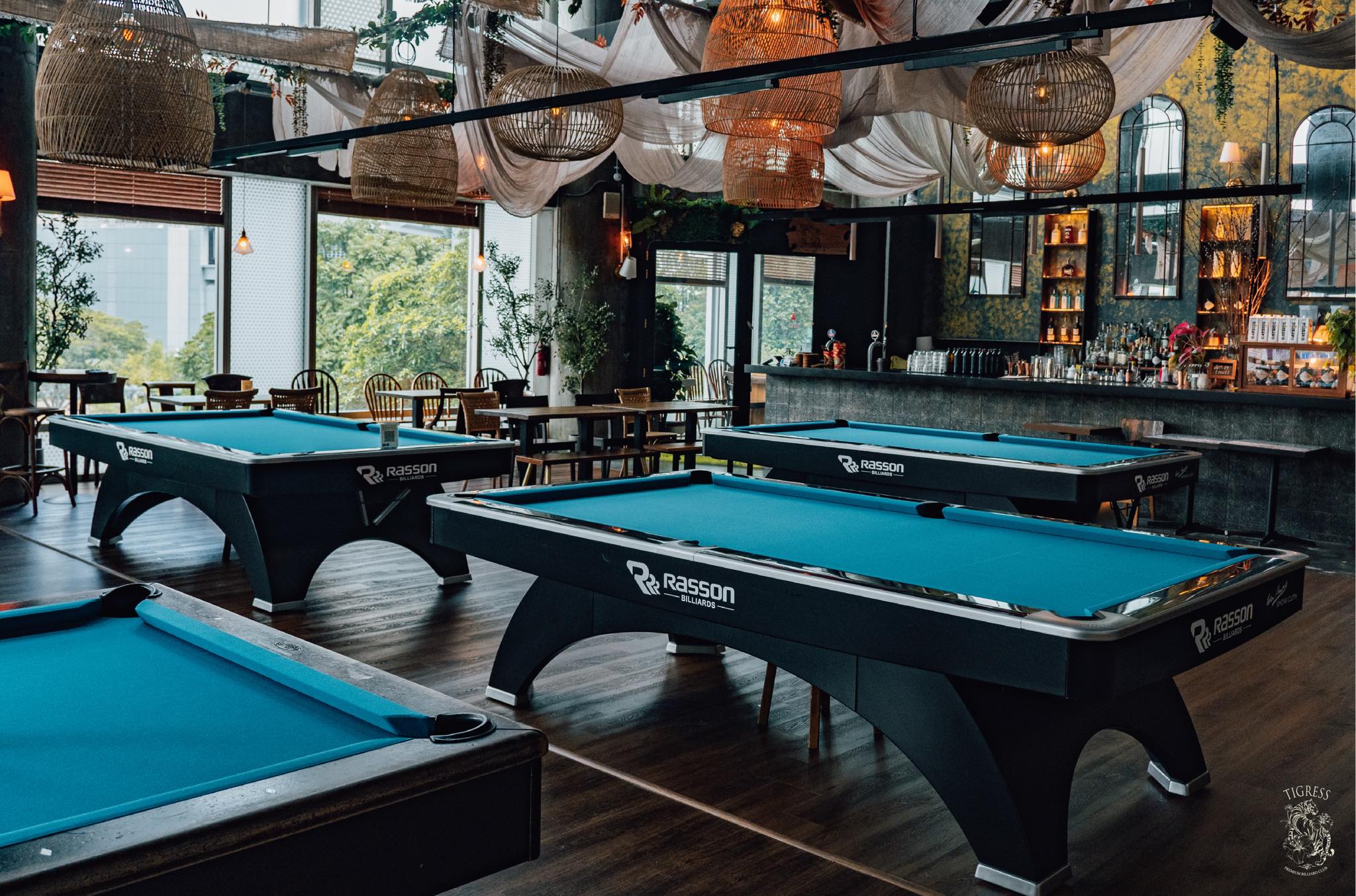 Discover the Ultimate Billiard Pool Bar Experience in Singapore - 82 ...